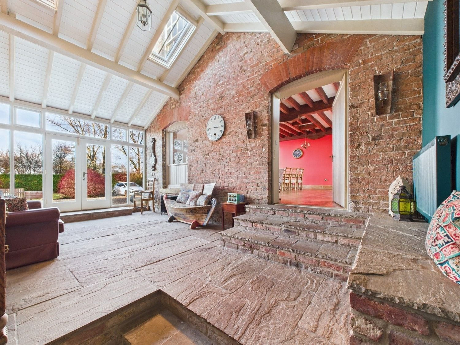 Barley House for 18 guests near York - Party Houses UK