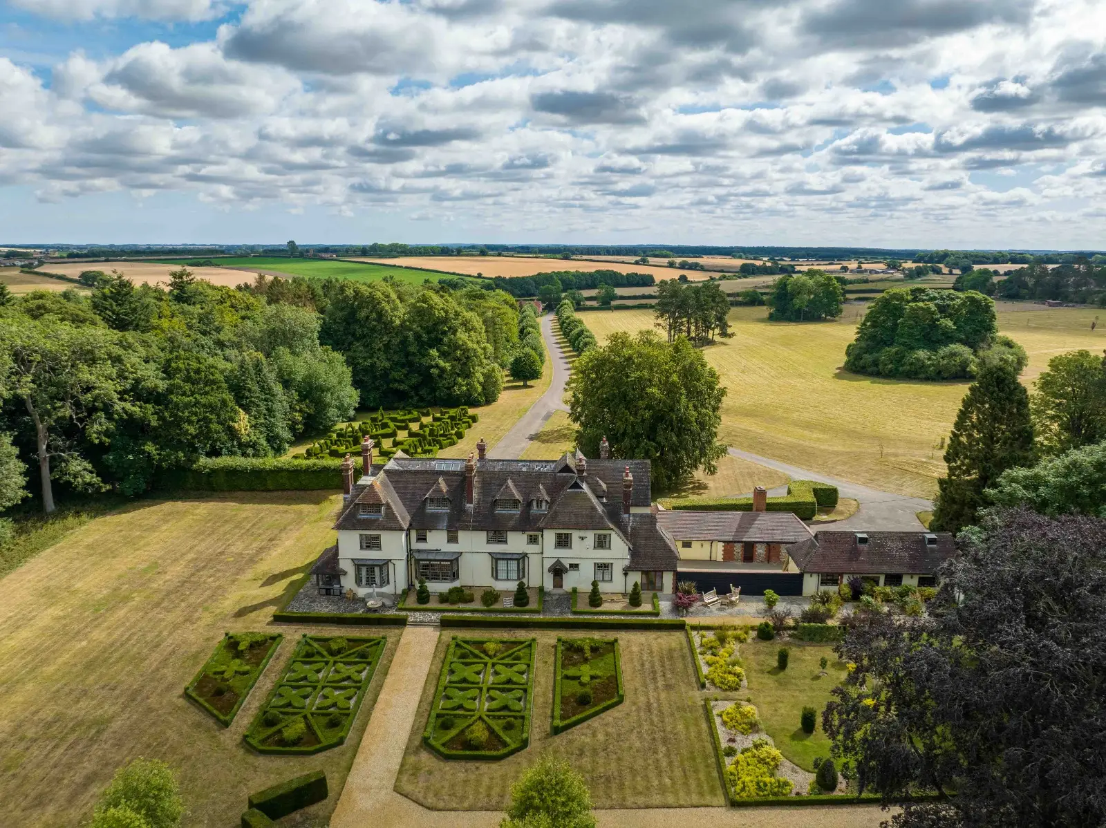 Manor Houses & Mansions to Rent UK
