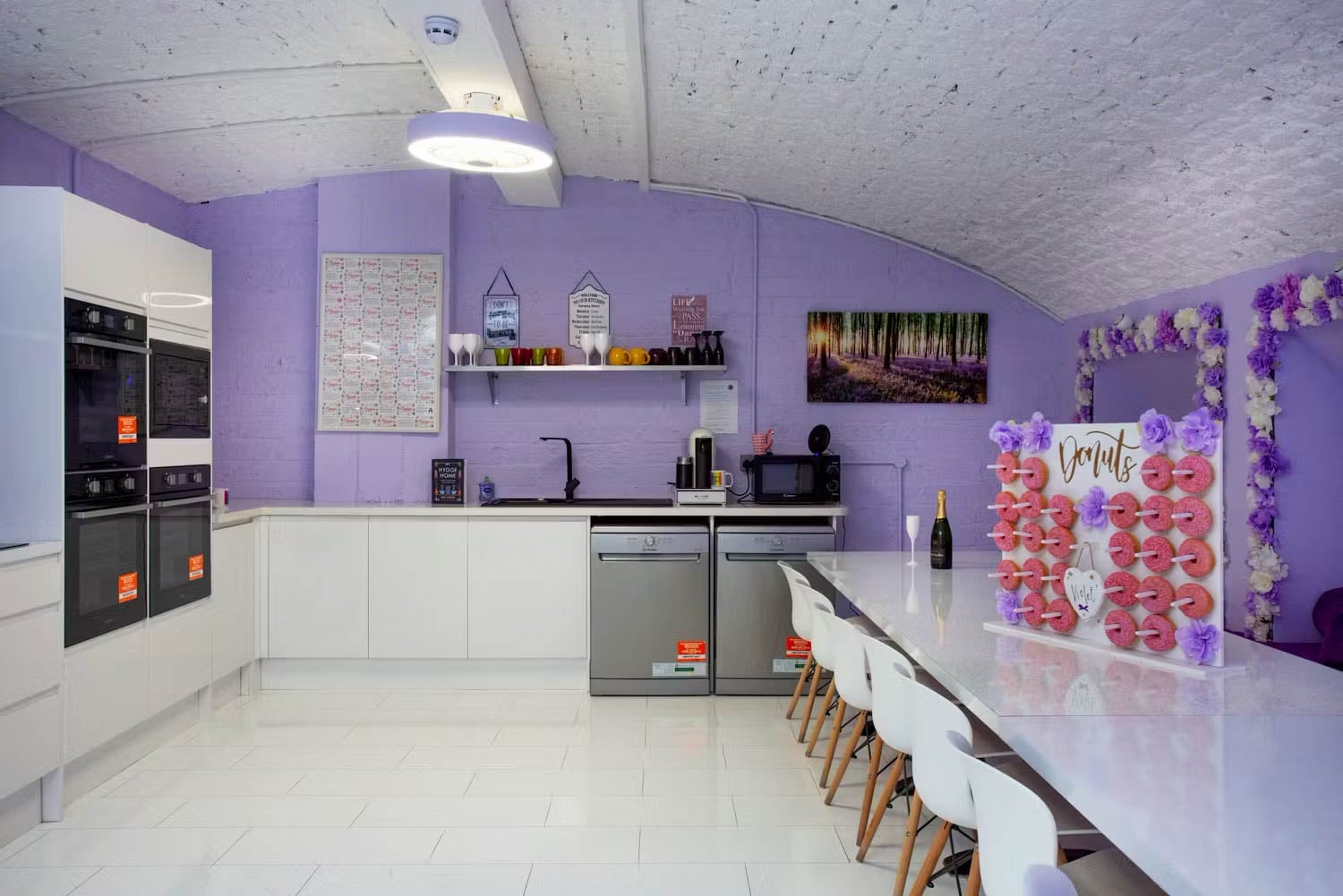 Party Houses with Disco Rooms - Party Houses UK