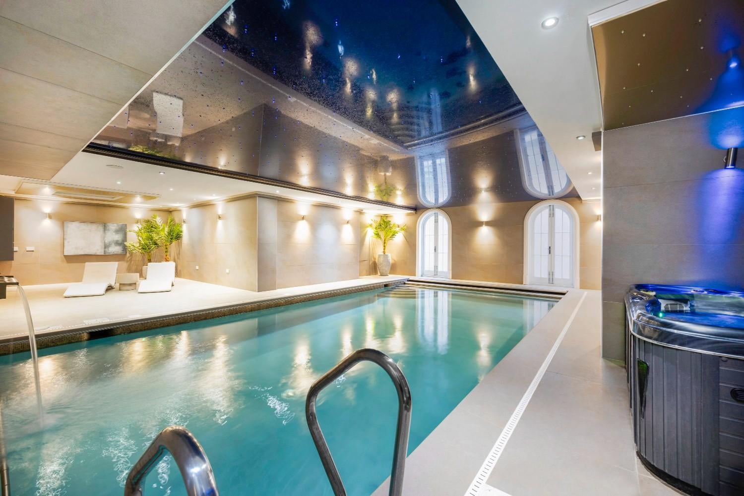 Moonlight Manor | Party House London