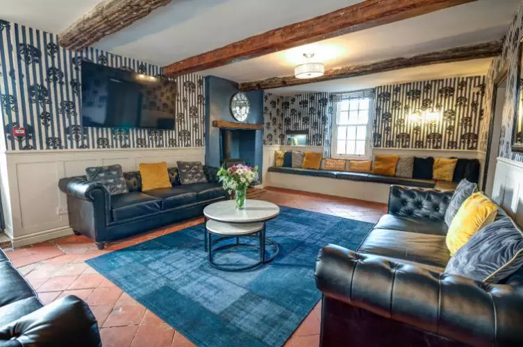 Toft Hall for 20 guests | Peak District - Party Houses UK