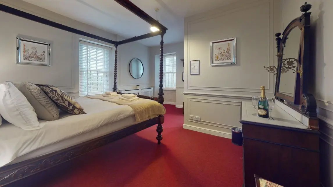 Toft Hall for 20 guests | Peak District - Party Houses UK