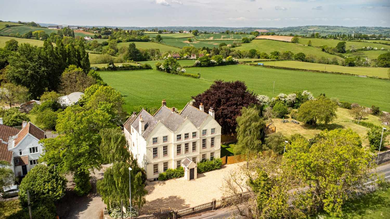 Violet House | Party House near Bristol